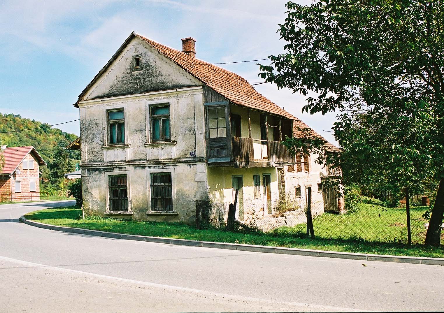 Tradiocionalna arhitektura - Brestovac