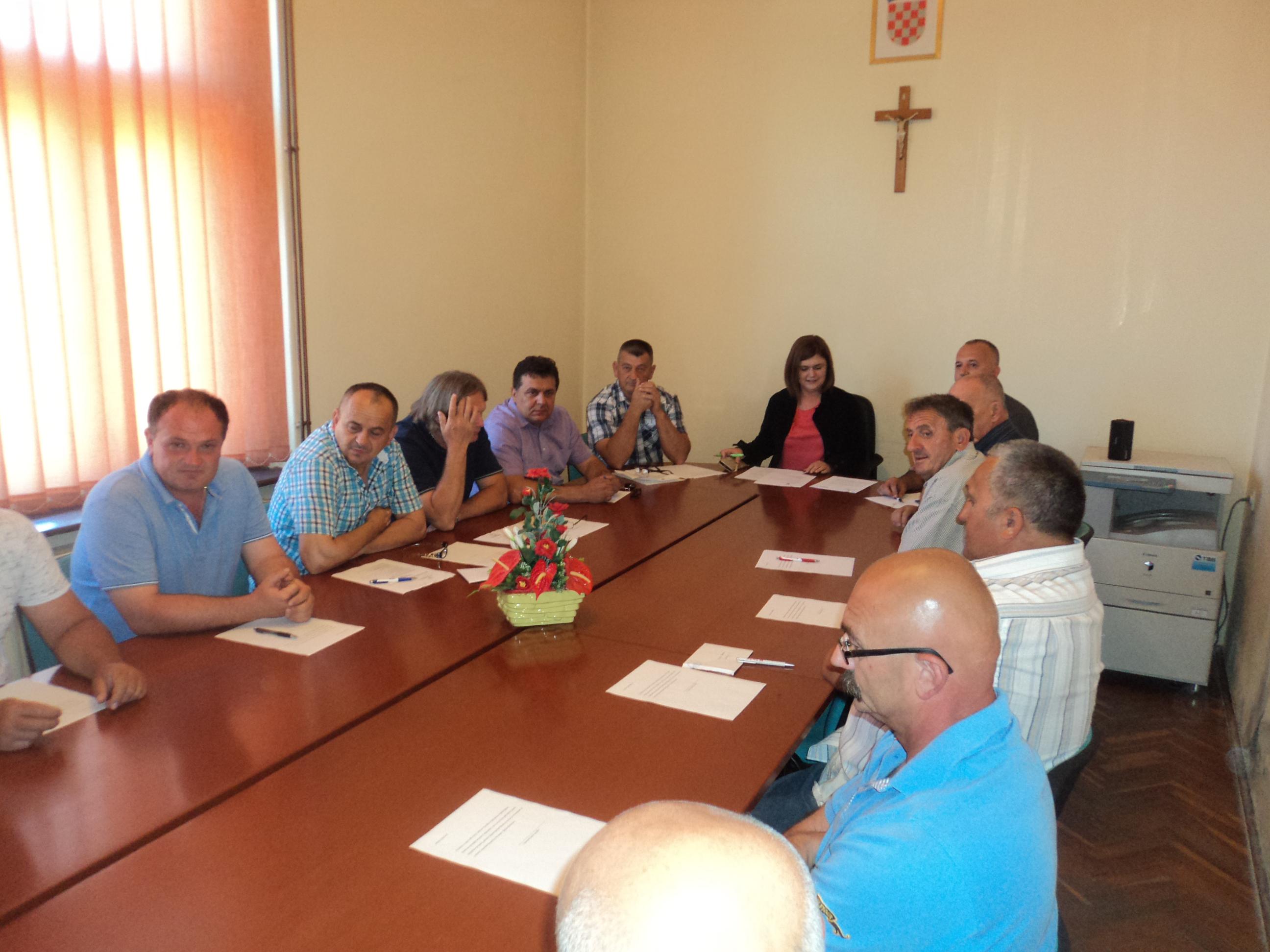 PO TREĆI PUTA PREDSJEDNIK VIJEĆA TOMO VRHOVAC, A PO SEDMI PUTA NAČELNIK ...